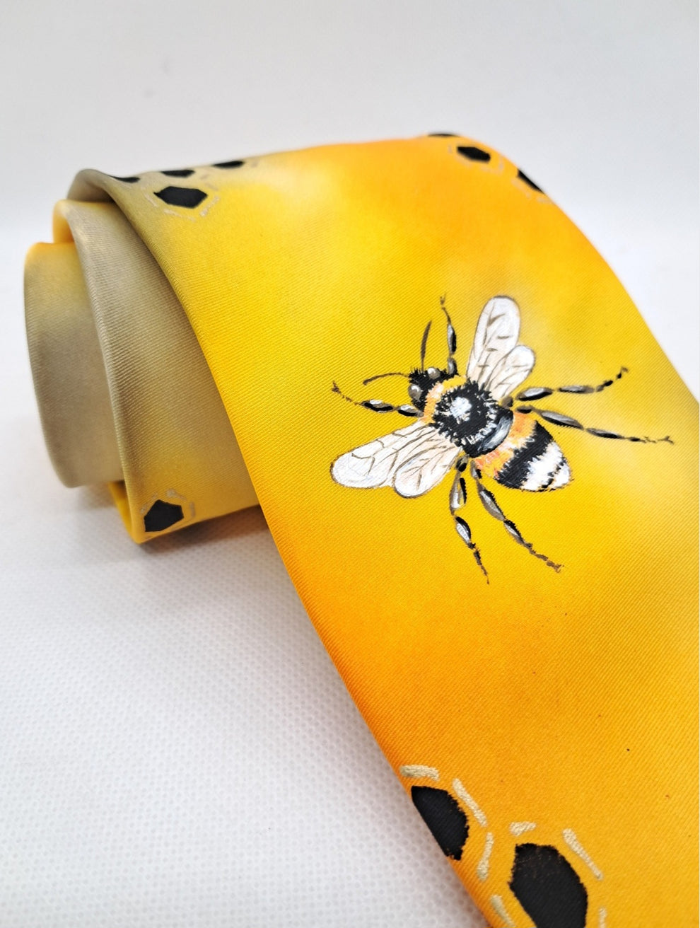 Honey Bee Silk Tie – lornaneary